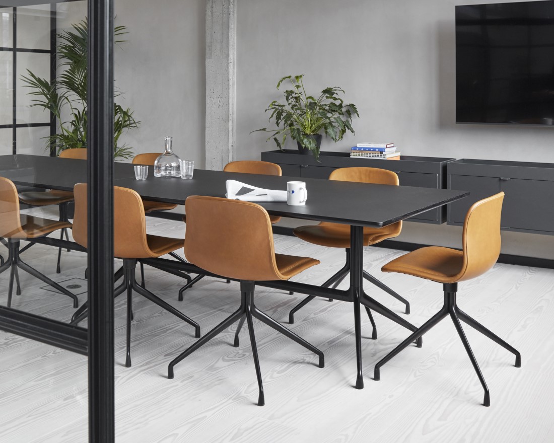 About A Table - Secoff